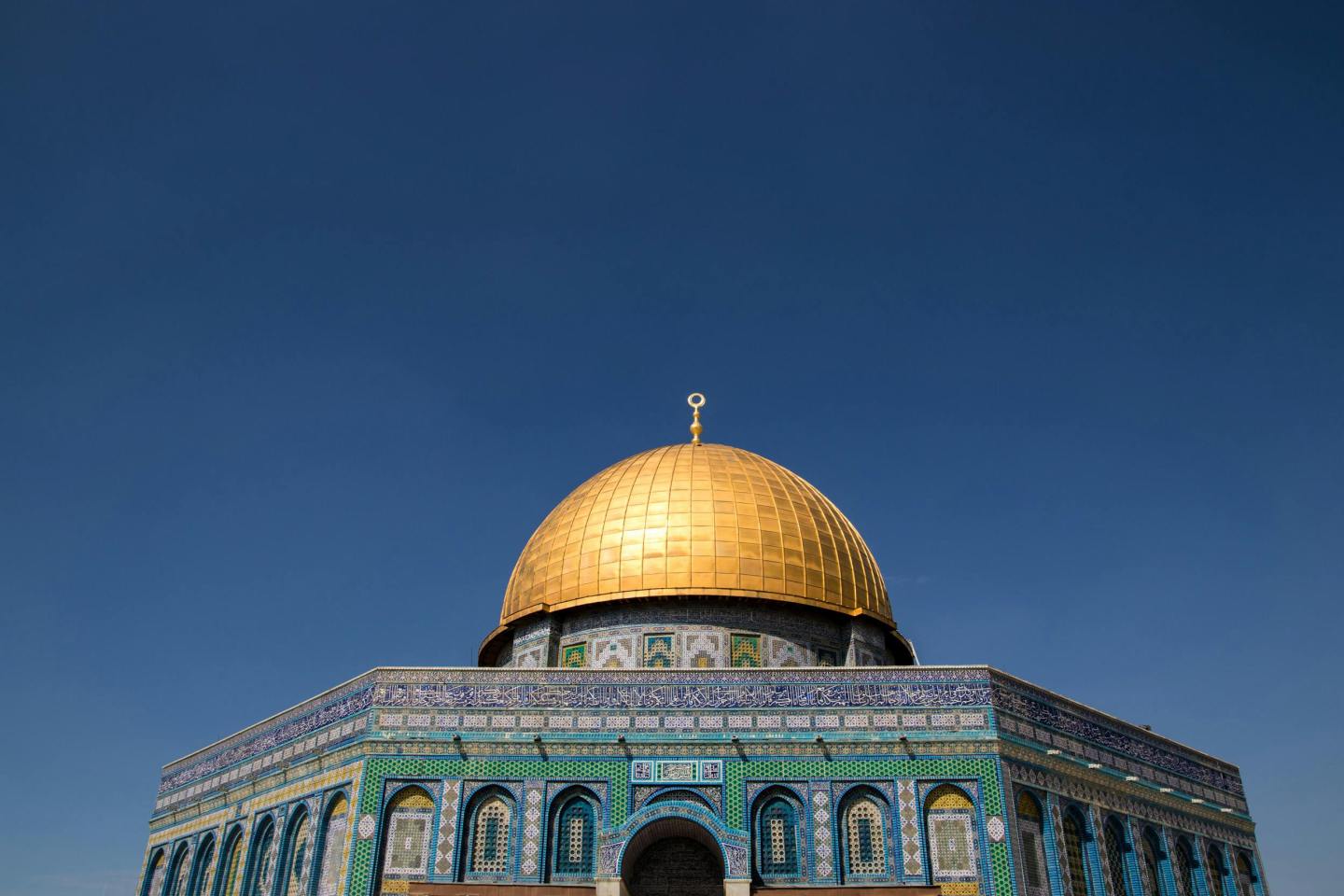 Jesus vs. Muhammad: 7 Key Differences – MichaelWallenmeyer.com